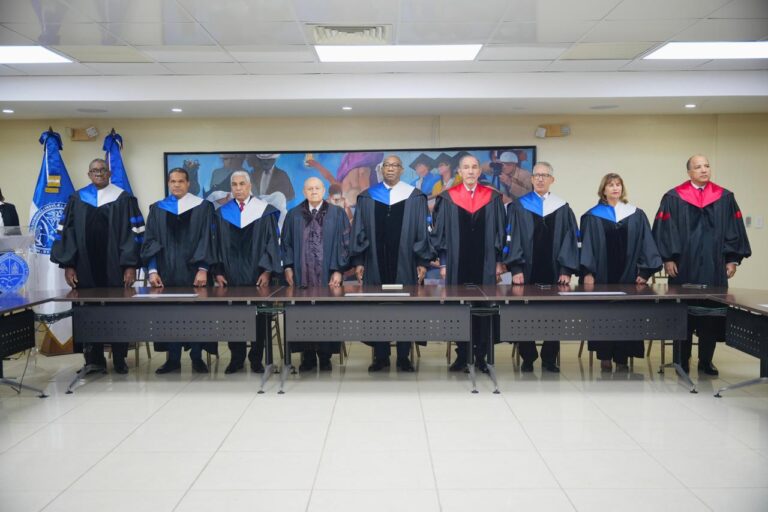 Universitario | UASD otorga título de “Profesor Honorario” al doctor ...