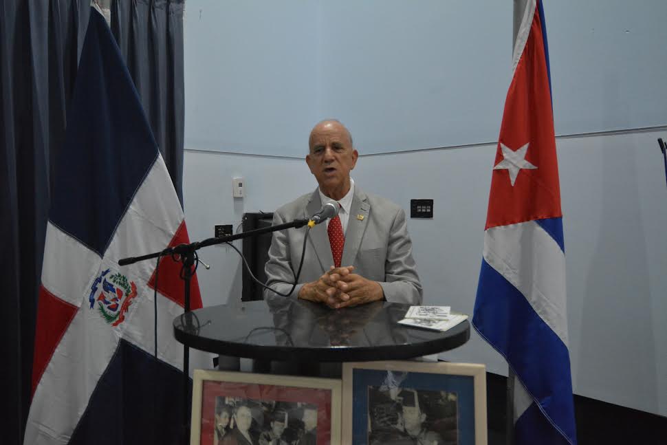 Universitario | UASD realiza conversatorio sobre el coronel Lora Fernández
