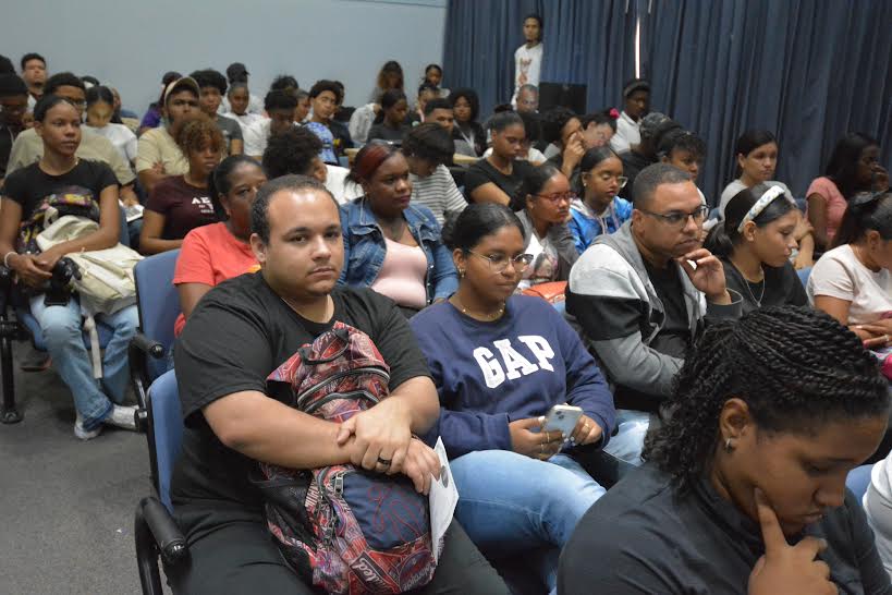Universitario | UASD realiza conversatorio sobre el coronel Lora Fernández