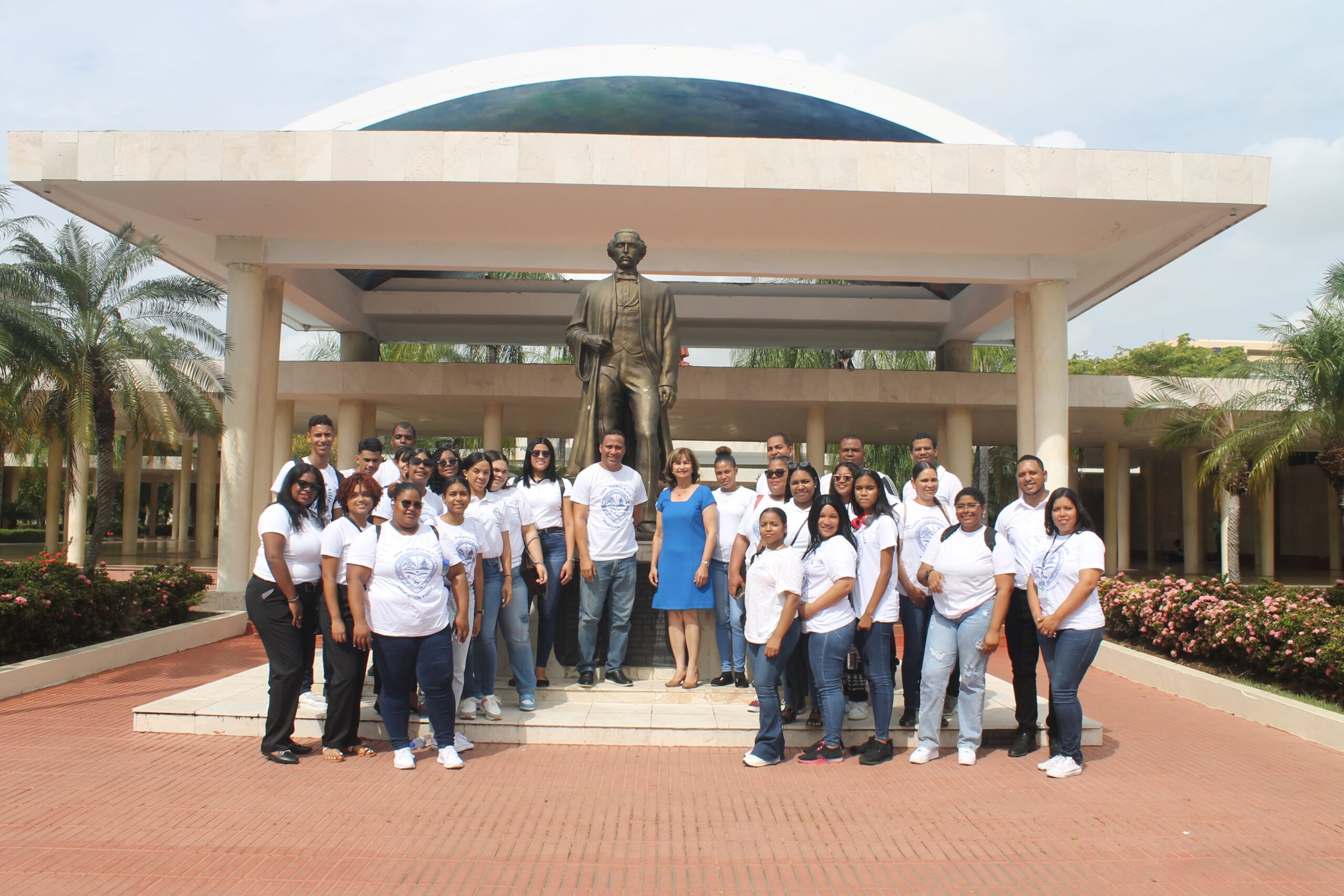 Universitario | ESTUDIANTES DEL CENTRO UASD PUERTO PLATA VISITAN SEDE ...