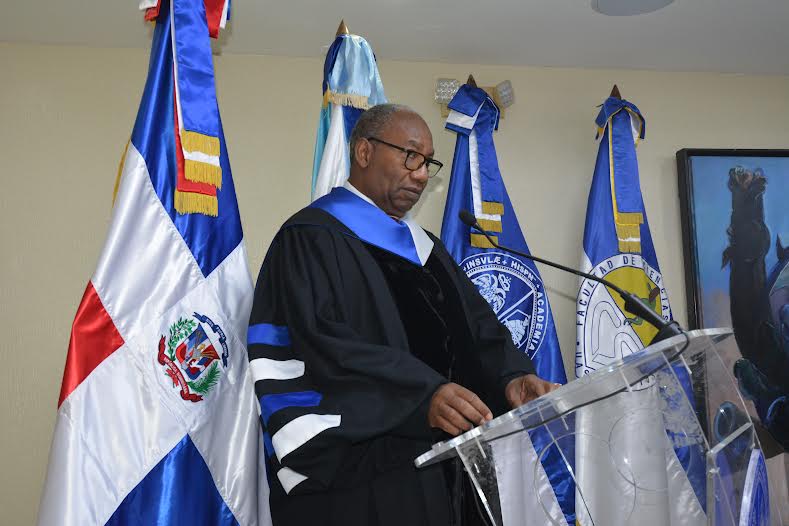 Universitario | UASD inviste como Profesor Honorario de Ciencias de la ...